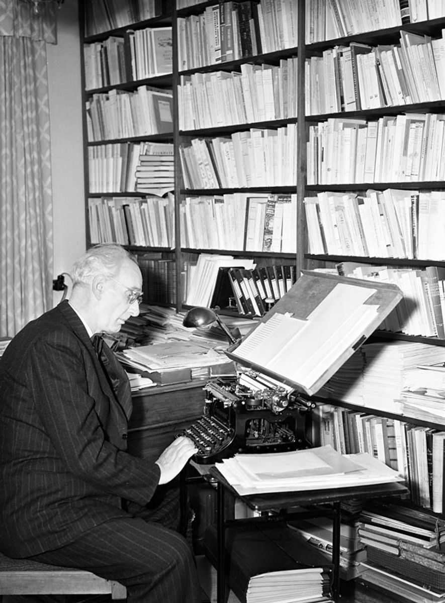 Porträtt av Ture Nerman, politiker, journalist och författare, vid ...