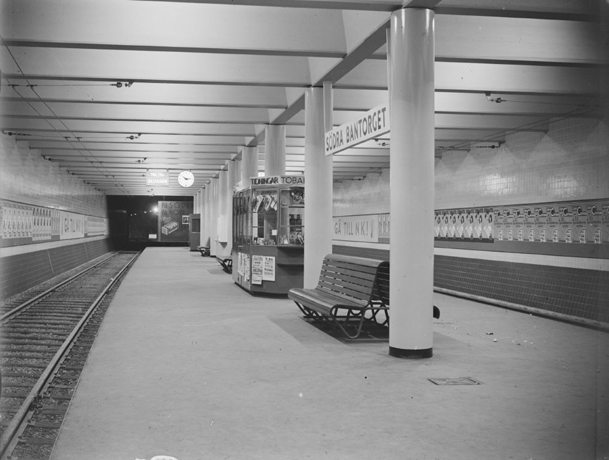 Station Södra Bantorget. Perrong sedd från söder - Stockholmskällan